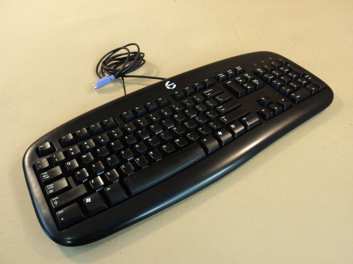 Logitech Deluxe Computer Keyboard PS2 Black Cisnet 867598-0403 Y-SU61 ...